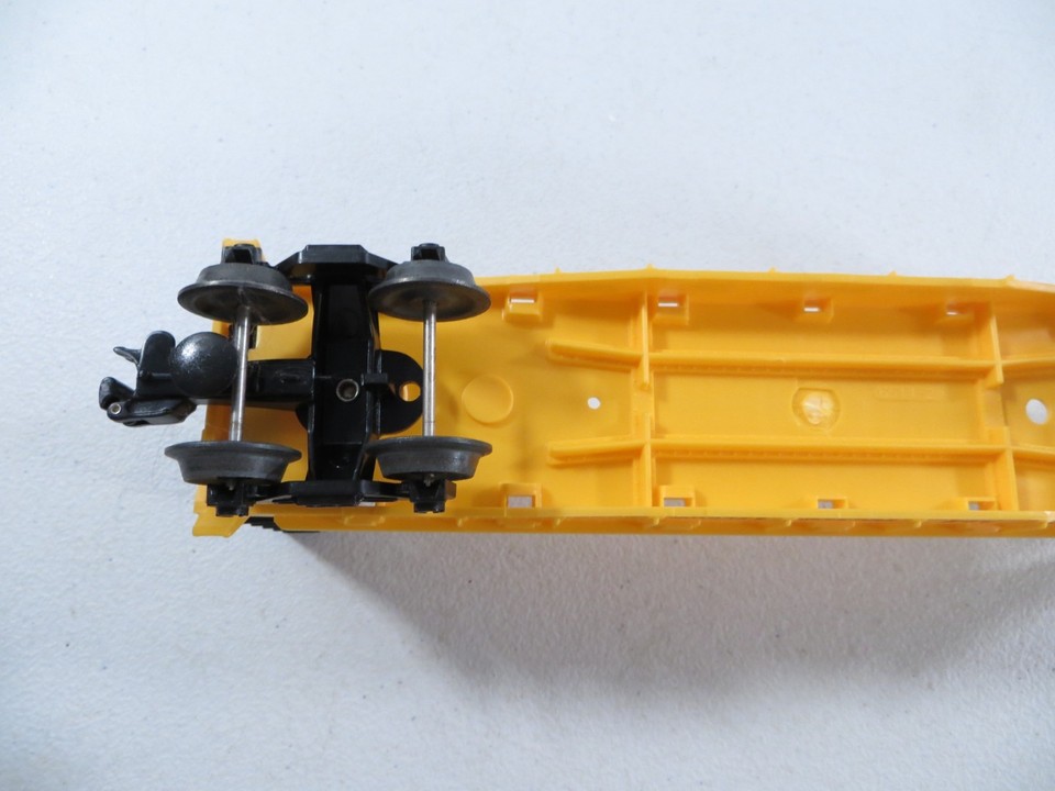 Lionel O Gauge Delaware & Hudson #16533 Bulkhead Flat Car Yellow Black ...
