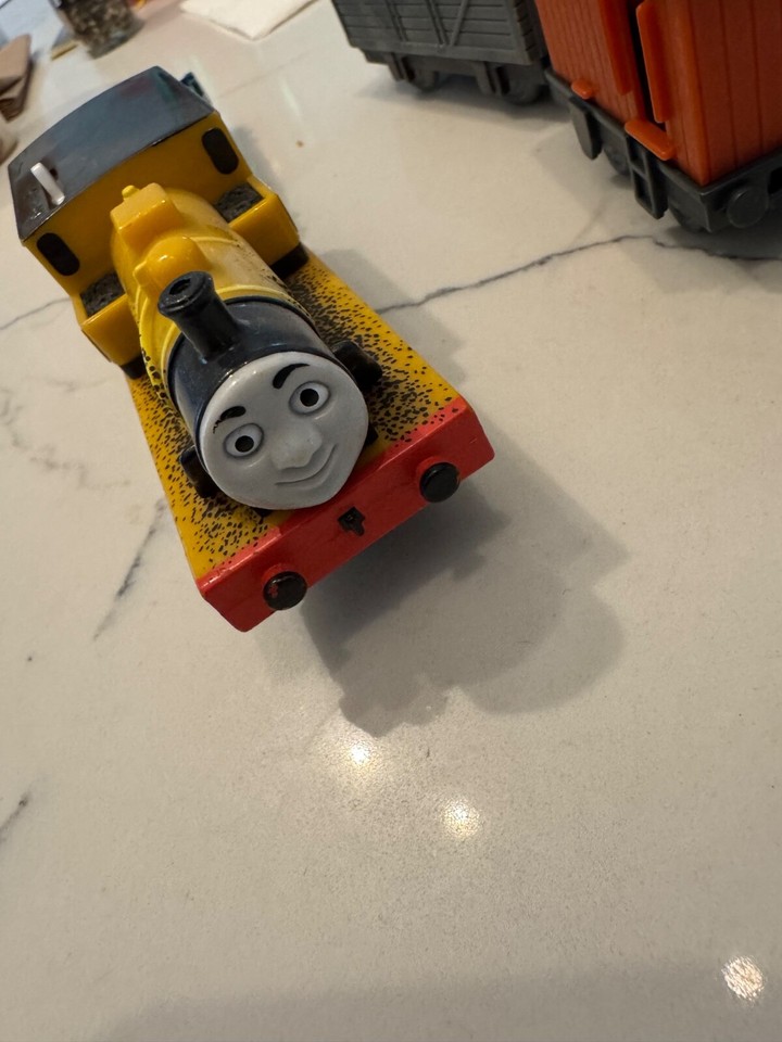 Mattel Thomas & Friends Trackmaster Motorized Trains & Car Packs - Sets ...