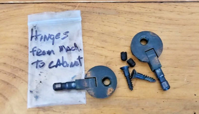 Vtg Singer Sewing Machine Treadle Base or Cabinet Head Hinges W/ Screws ...