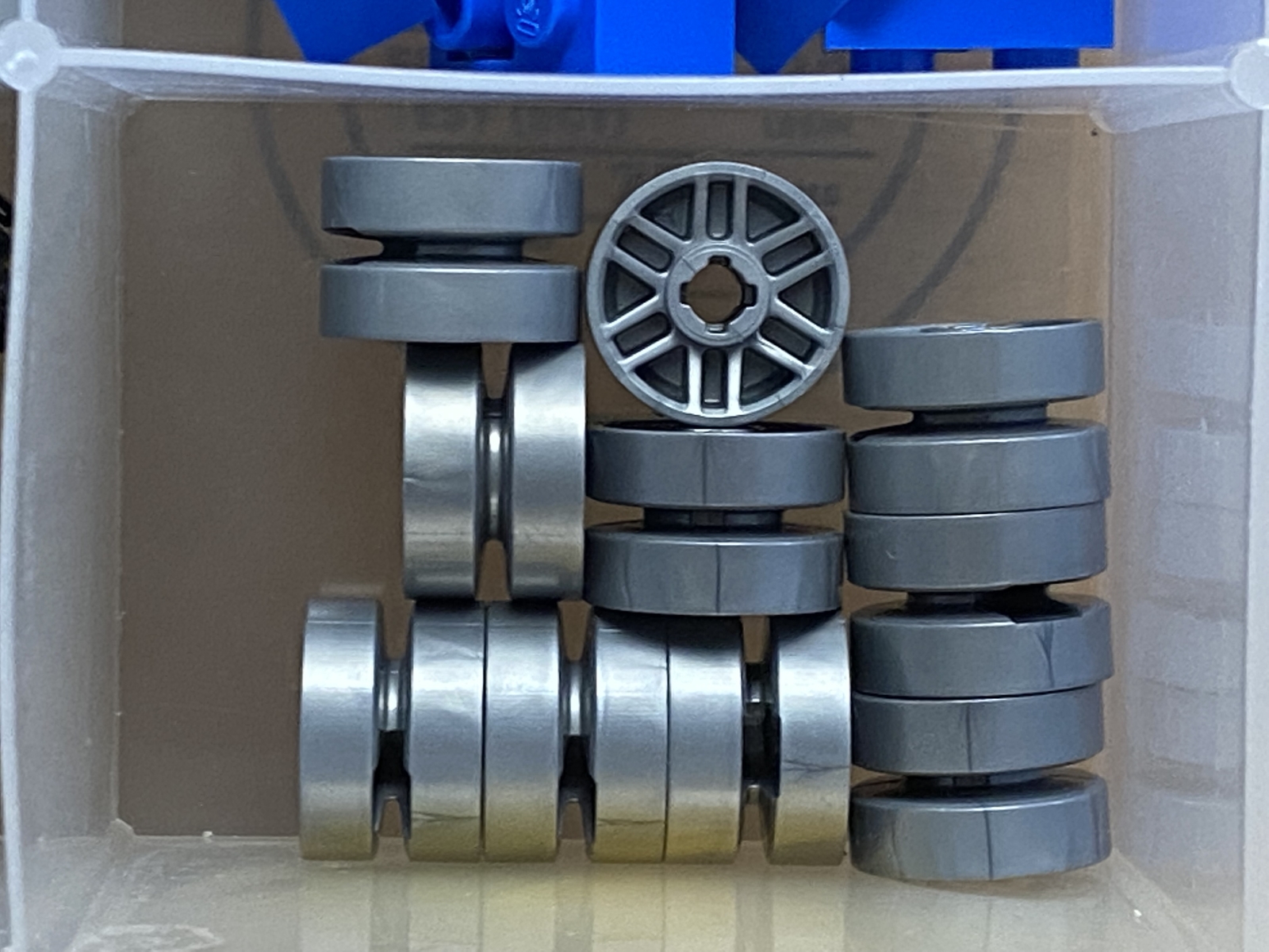 LEGO Parts - Flat Silver Wheel 14mm x 9.9mm Center Groove - No 11208 ...