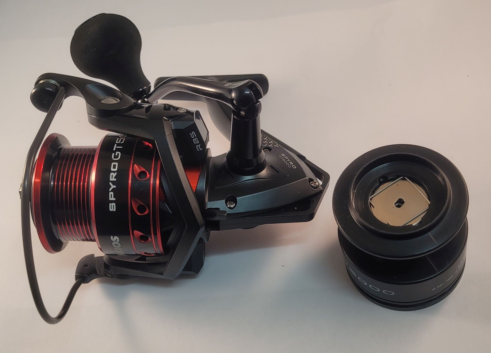 Akios Spyro GT Fixed Spool Fishing Reels - 3000, 4000, 5000, 6000 Reel ...