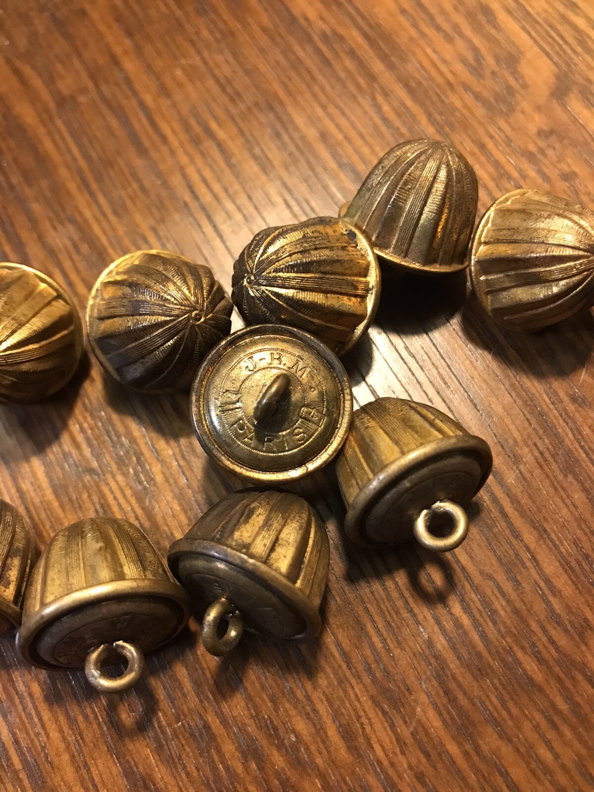 14 Vintage Antique Acorn Style Buttons Paris ! | eBay