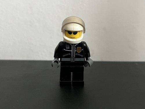 LEGO Minifigure Policeman CTY0006 Town City 5531 7235 7237 | eBay
