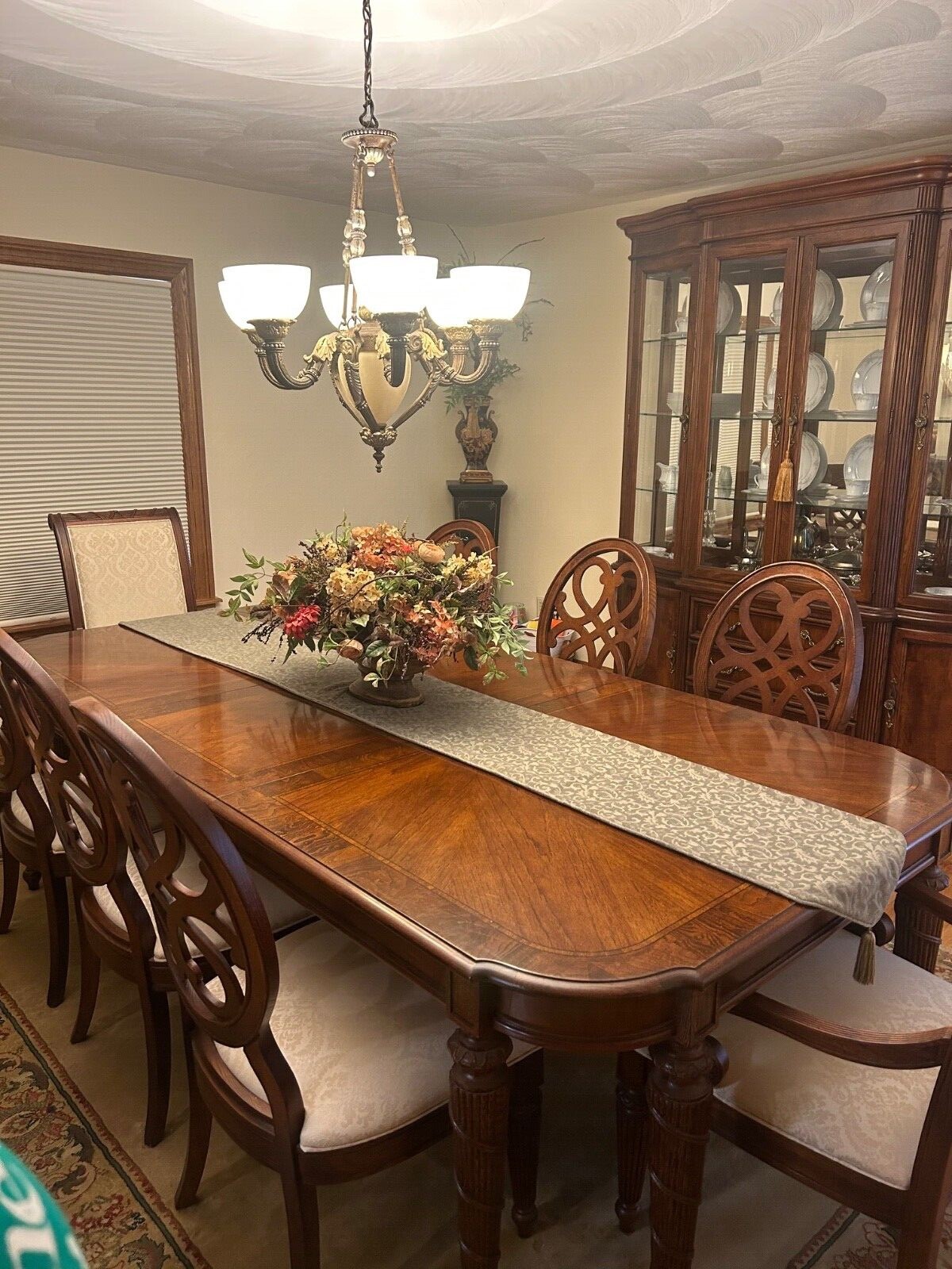 Stanley Dining Room Table, 8 Chairs, China Closet, Buffet | eBay