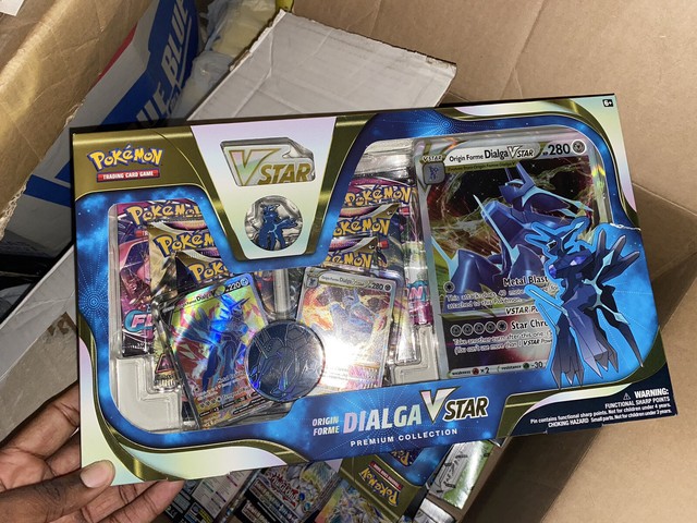 Nintendo Pokemon TCG Origin Forme Dialga and Palkia VStar Box - 12 ...