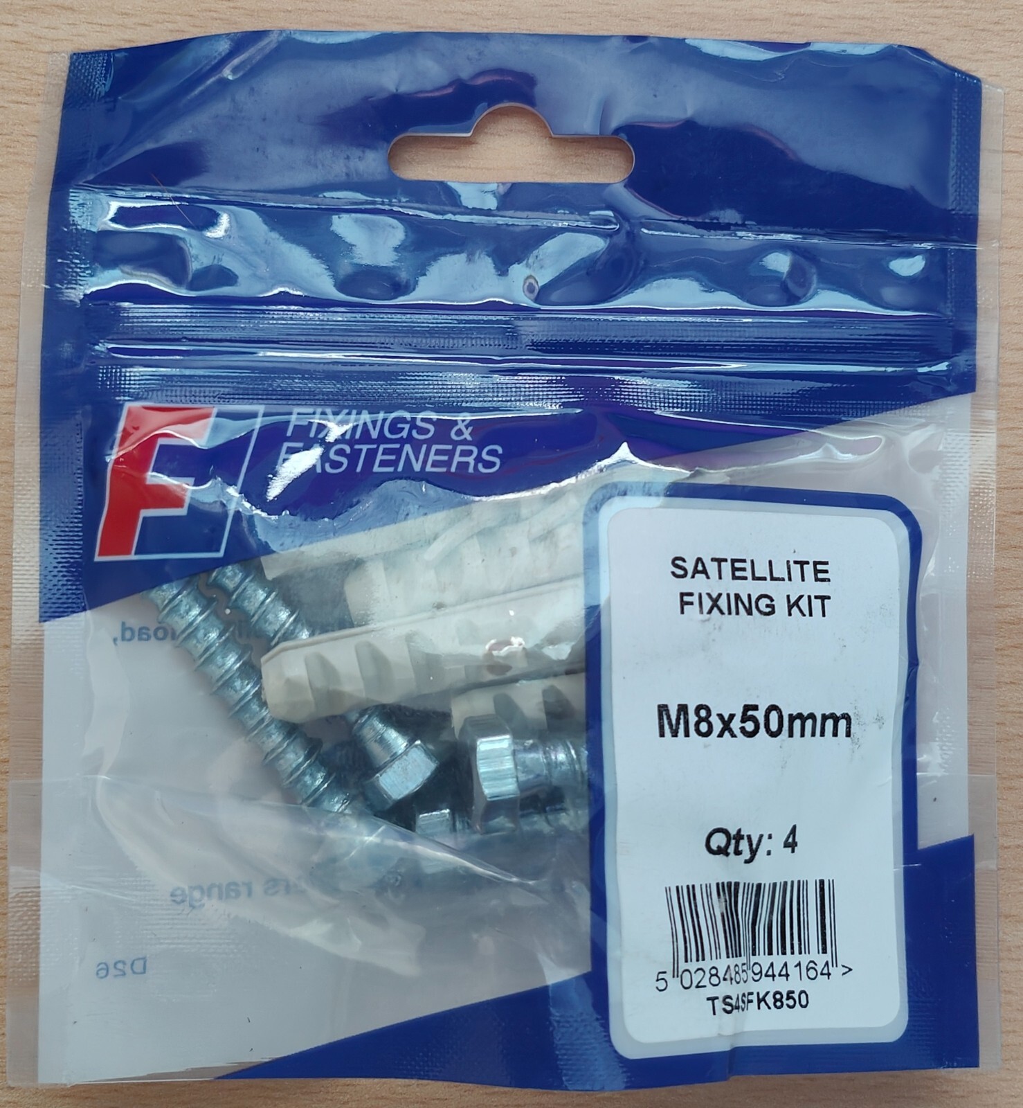 4 x Coach Bolts and Rawl Plugs Fixing Satellite Dish Mount TV Aerial ...