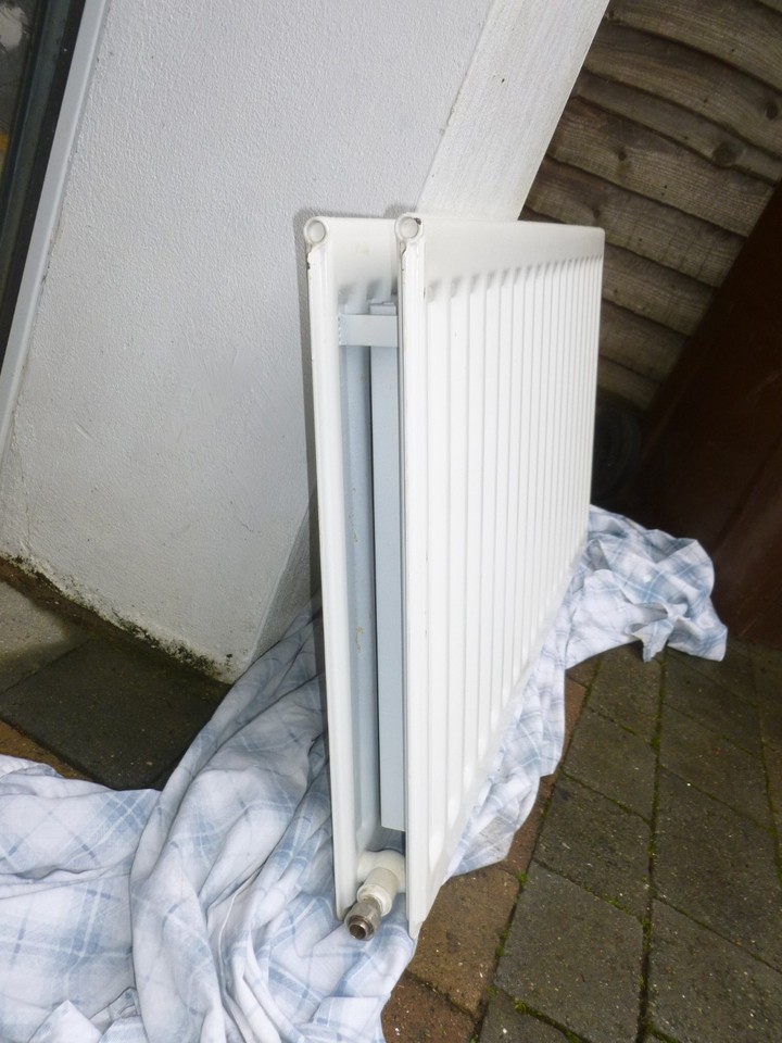 Used Steel Double Panel White Central Heating Radiator 95cm wide 53cm ...