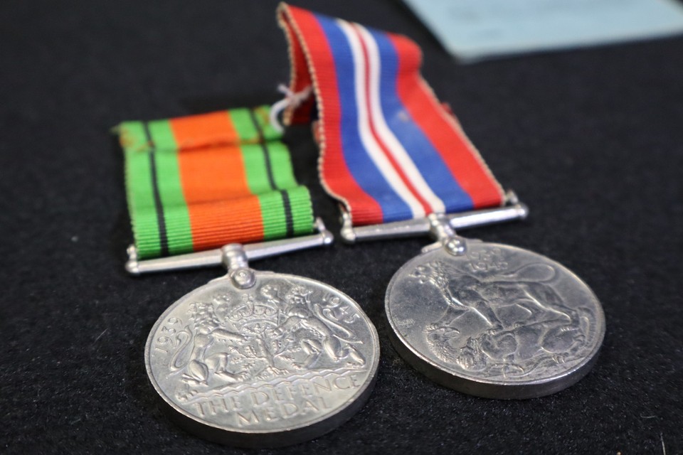 Original WW2 British Womans WAAF Medals & ID ARYES JONES RAF Harborough ...