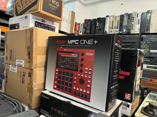 Akai Professional MPC ONE PLUS + Standalone Sampler Sequencer ARMENS | eBay