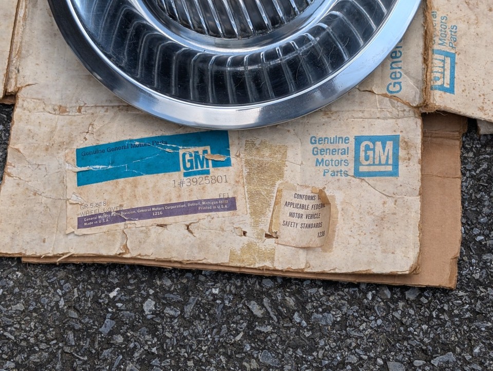 B 3 Corvette Rally Wheel Cover Cap - 1968-82 - NOS - GM# 3925801 ...