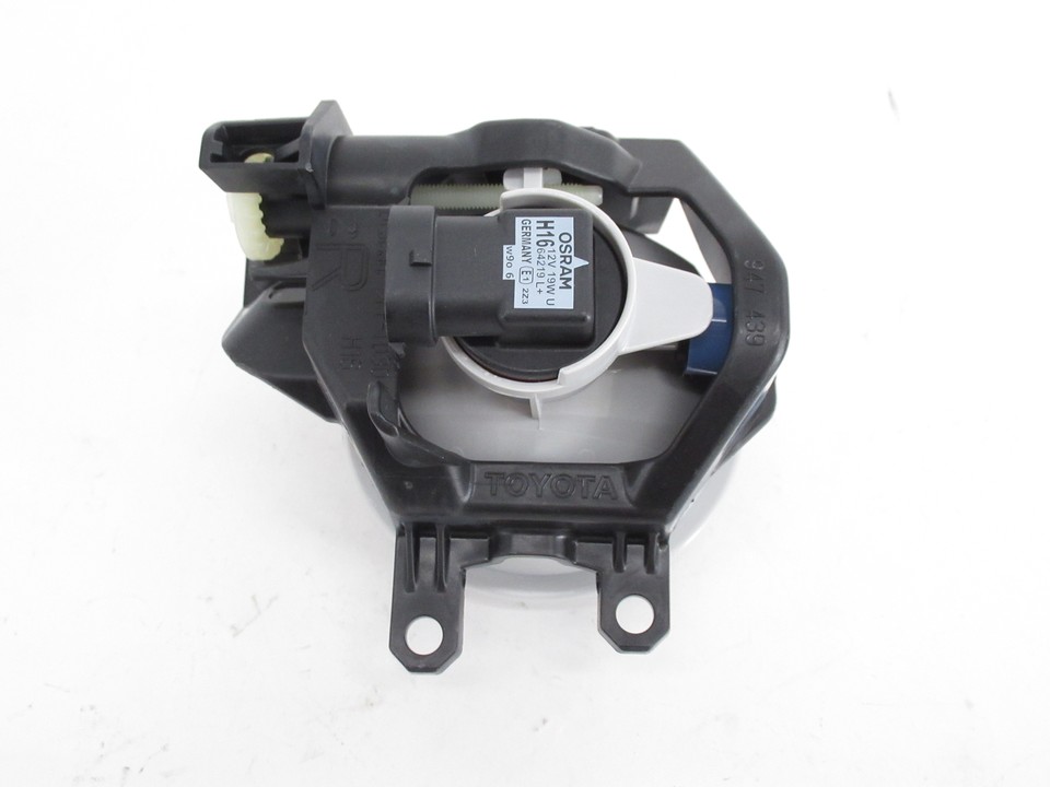 Genuine OEM Toyota 81210-02160 Passenger Fog Light Lamp Assy | eBay