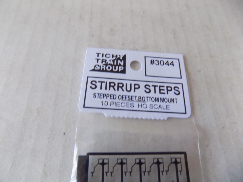 STIRRUP STEPS STEPPED OFFSET BOTTOM MOUNT #3044 BY T.T.G. 10 PKG ...