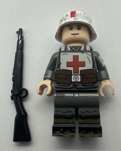 Lego Minifigure WW2 German Solider - The Minifig Co - TMC - Medic ...