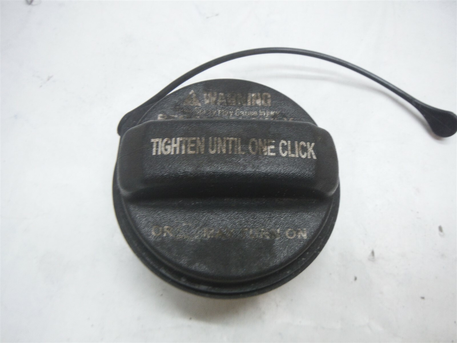 2004-2020 HYUNDAI FUEL GAS FILLER TANK CAP RETAINER TETHER OEM 31010 ...