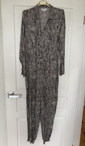 Table Eight Leopard Print Black & White Jumpsuit Long Sleeve - Size 10 ...
