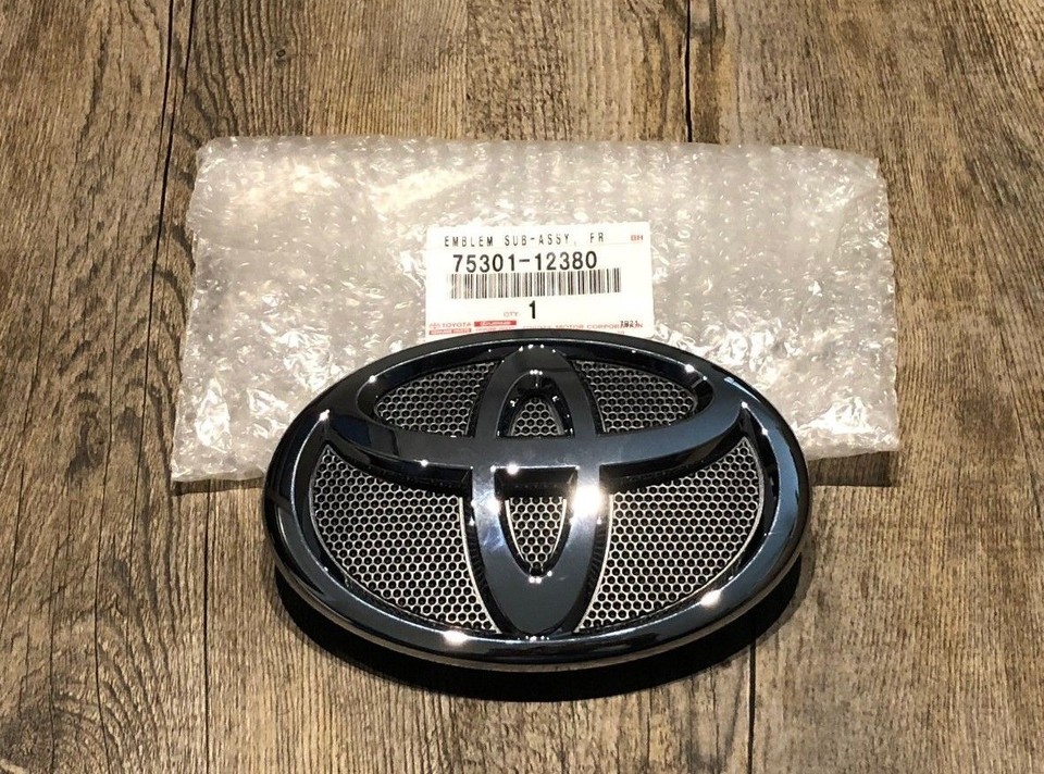 Genuine Corolla 2009-2013 Front Grille Bumper Emblem 75301-12380 75301 ...