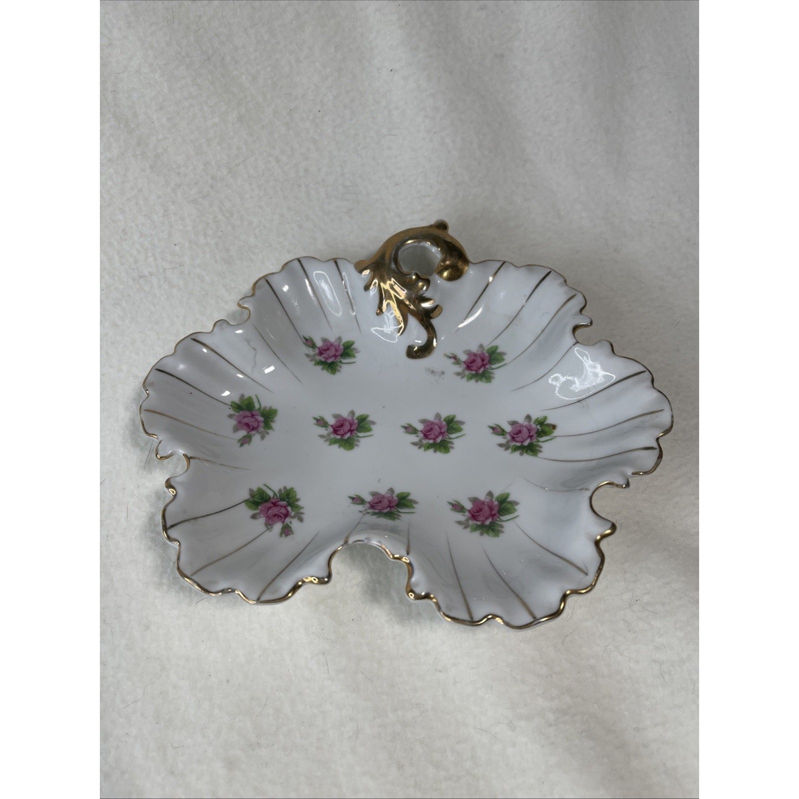 Roses Rose Pattern Leaf Shaped Trinket Trivet Tray NO MARKINGS ...