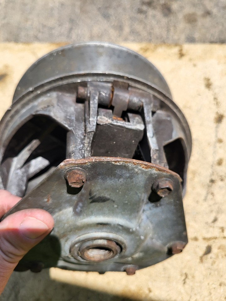 Vintage Snowmobile Comet 102c Primary Clutch | eBay