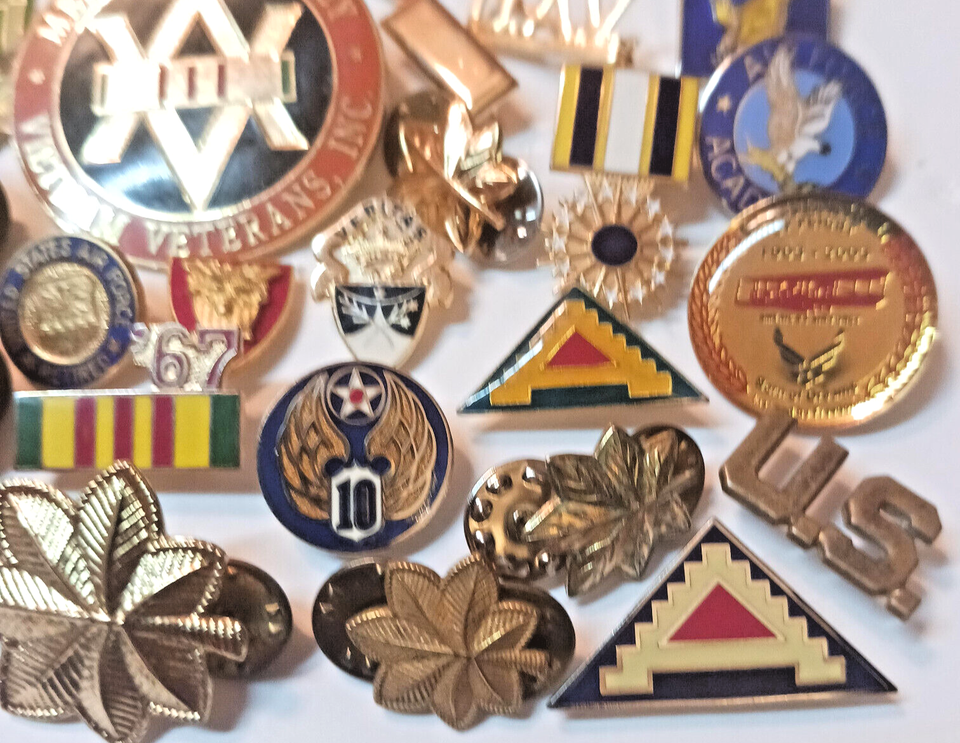 Military Pin Lot - Insignia Pins - Collar Pins - Junk Drawer Pins Lot ...