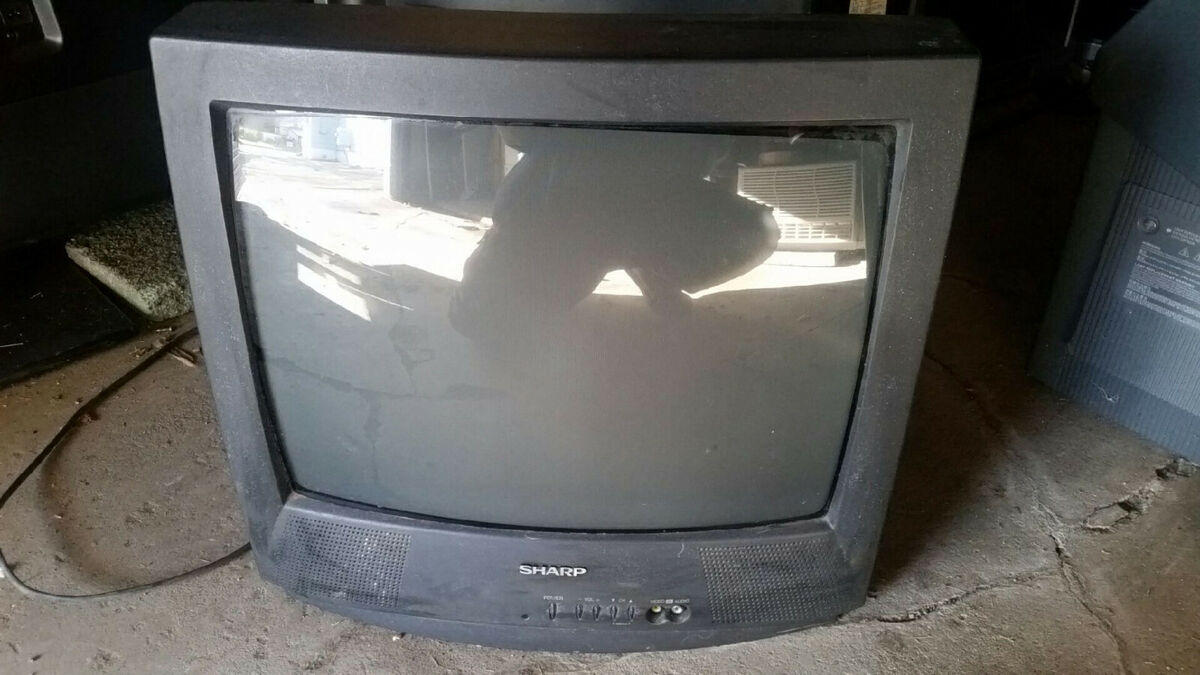 Sharp 19 inch CRT TV w A/V inputs retro gaming Model 19R Sharp 19 inch CRT TV w A/V inputs retro gaming Model 19R