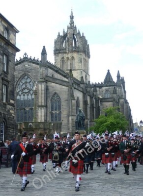 Photo 6x4 Pipers in the High Street Edinburgh Taken during a parade ...