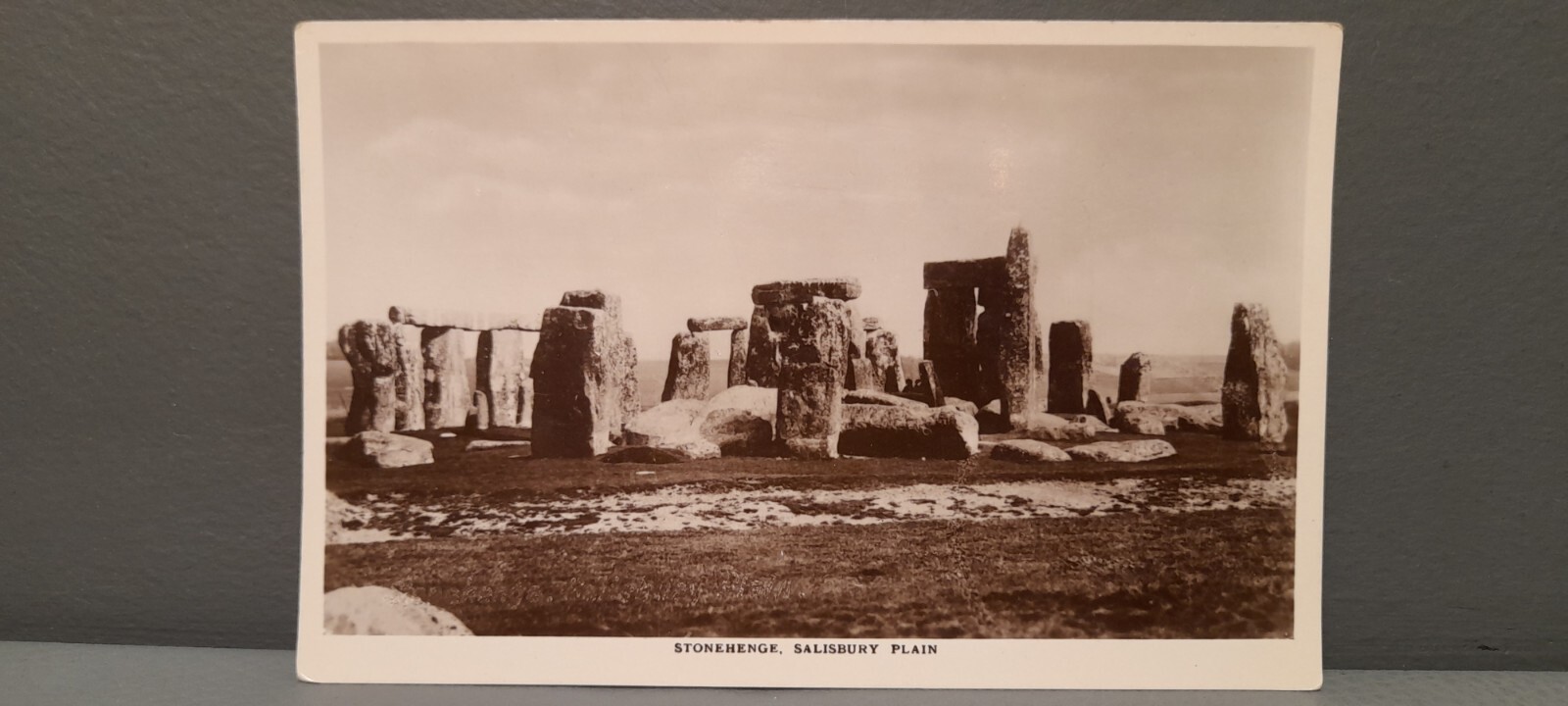 Vintage Stonehenge Curiosity 1950s postcard lonely view of Stonehenge ...