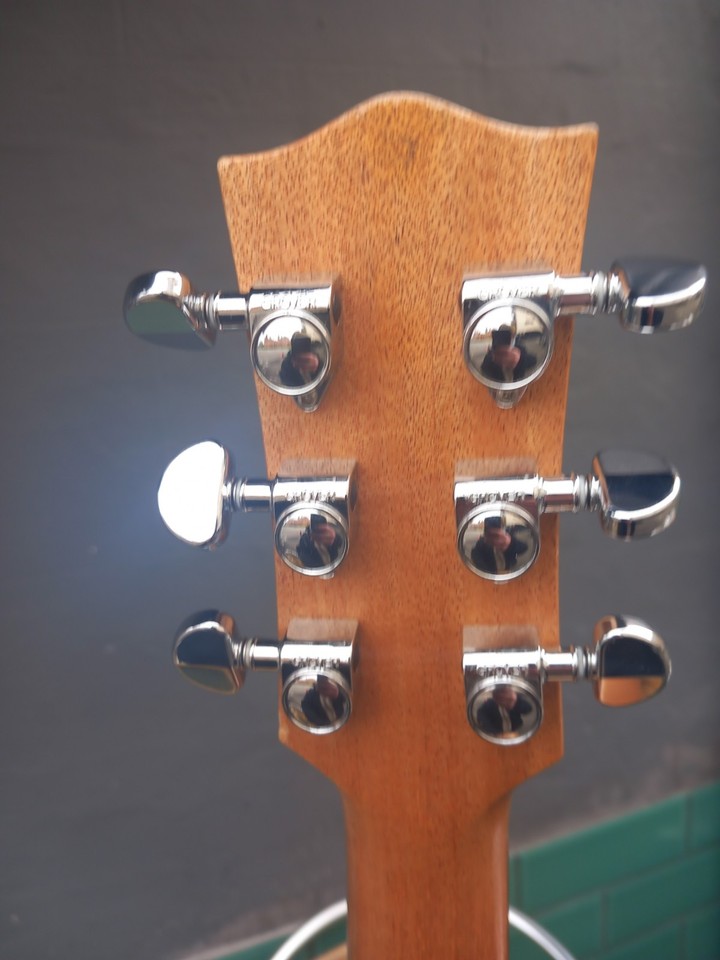 Maton S60 Solid 60 With Fitted Pick Up And Maton Hardcase | eBay UK