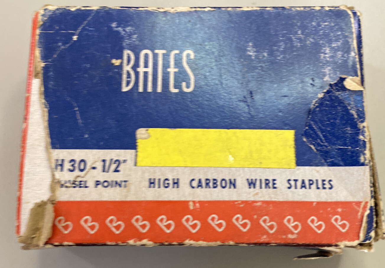 Open Box Bates Staples High Carbon Wire H30 1/2" Chisel Point Vintage ...