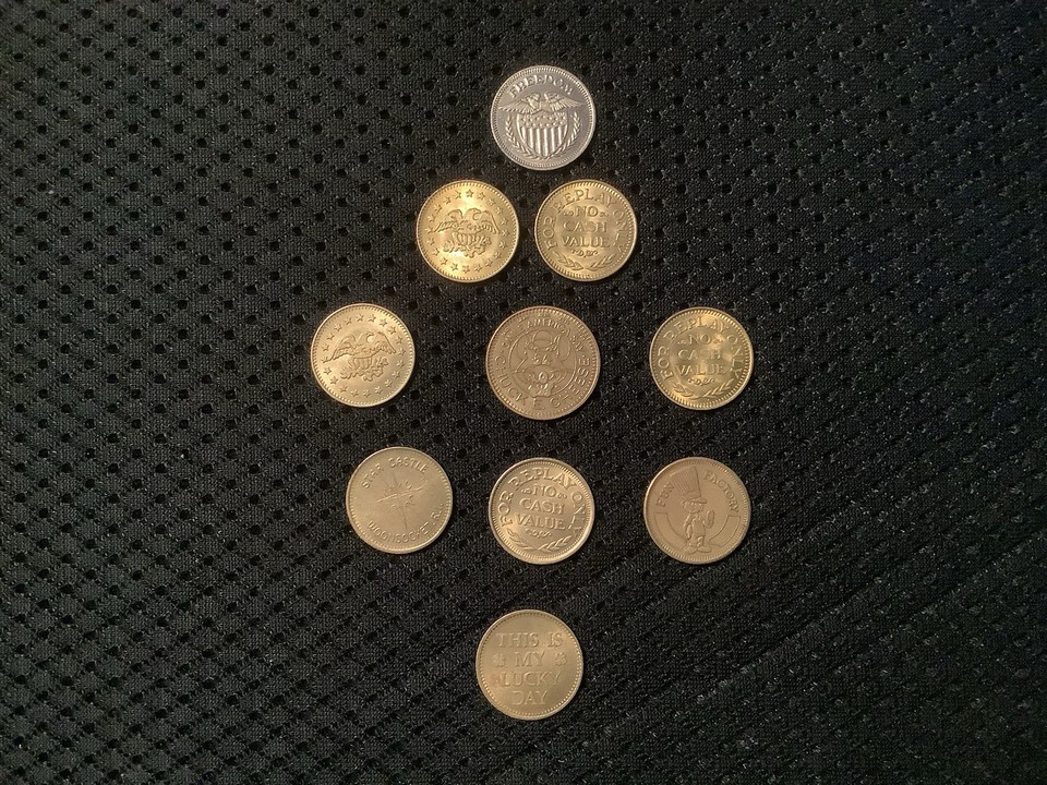 9.7 lbs - Approx 880 Freedom Eagle / No Cash Value Tokens 0.984 Arcade ...