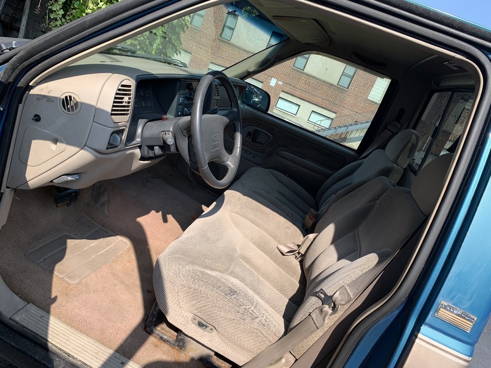 CHEVY SILVERADO 1500 Rolling Truck Cab Complete Interior 95 96 97 98 ...