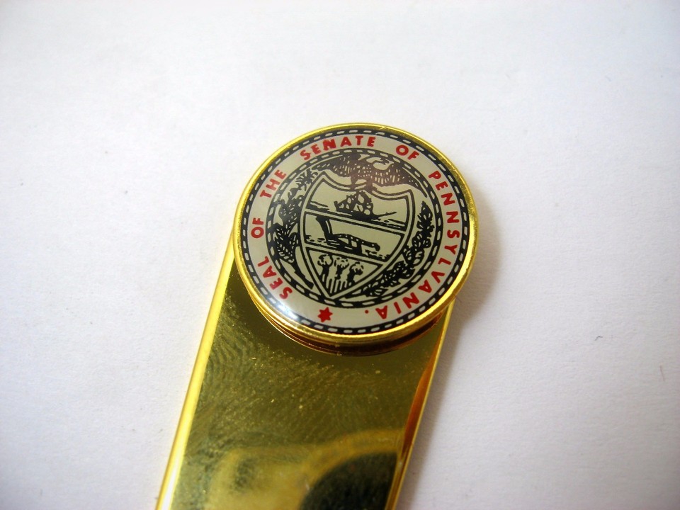 PA Senate Golf Divot Tool w/ State Seal Ball Marker Gold Tone Vintage ...