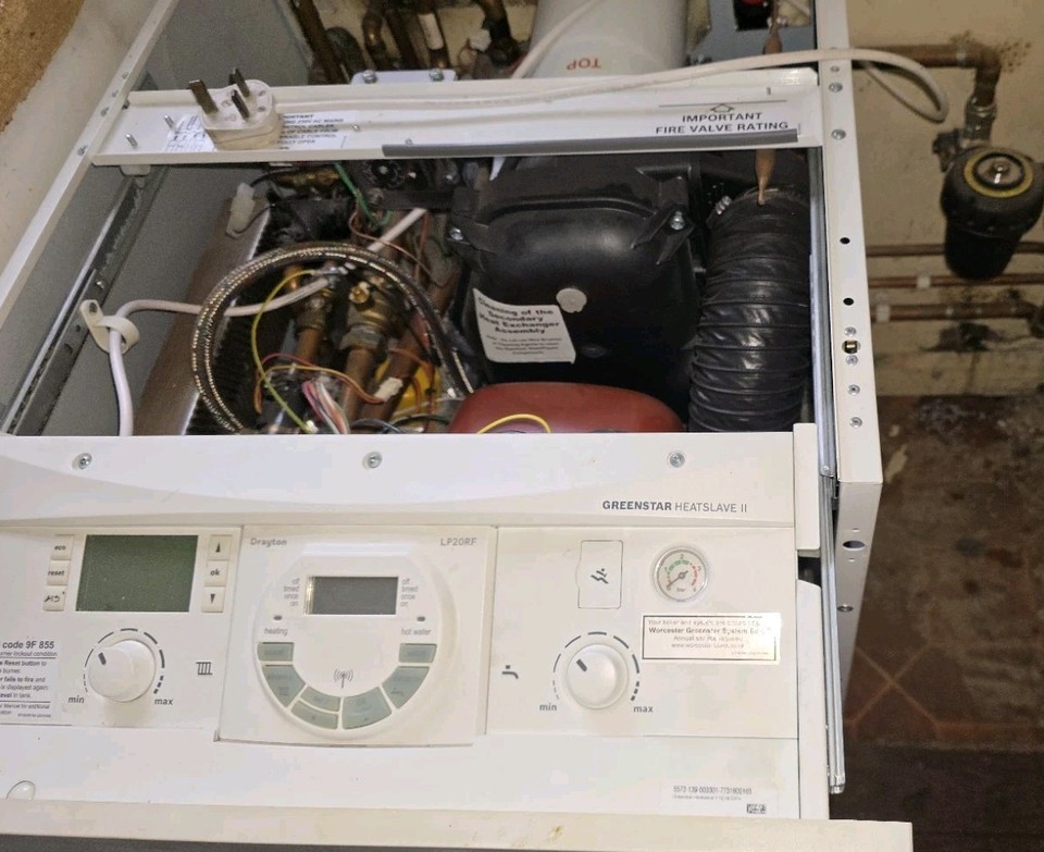 Worcester Greenstar Heatslave II 12/18kW Combi Oil Boiler - Horizontal ...