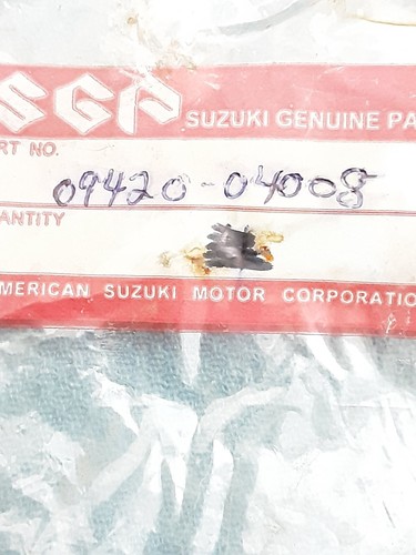 NEW GENUINE SUZUKI 09420-04008 KEY T10 S32-2 B100 B105 KT120 T200 TC200 ...