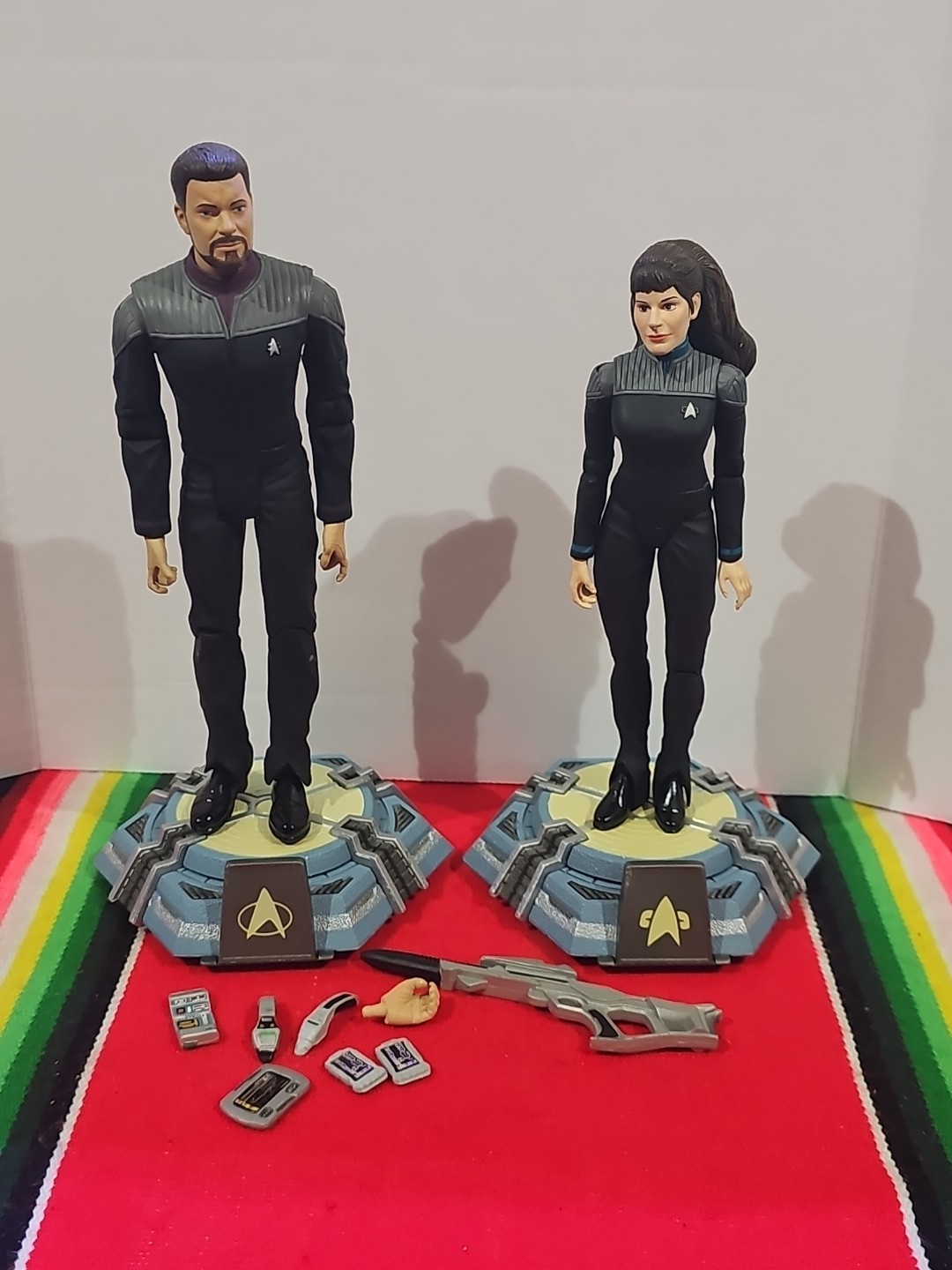 Diamond Select Star Trek Nemesis Riker & Troi New Force Exclusive SDCC ...
