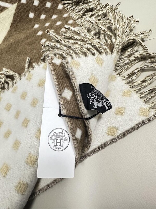 Hermes Avalon Throw Blanket Plaid Camel Cashmere Wool Sofa Bed Rug Auth ...