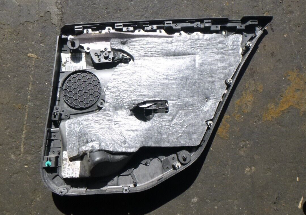 HOLDEN COMMODORE VF SS SV6 SEDAN LEATHER PASSENGER LEFT REAR DOOR TRIM ...