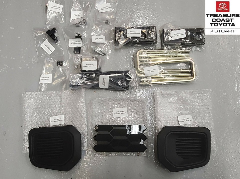 NEW OEM TOYOTA TACOMA 18-23 BLACK TRD PRO GRILLE & SENSOR TRD SHOCKS ...