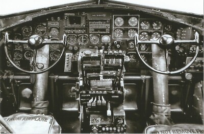 WW II Usa Photo ** B-17 Flying Fortress Radio Operator Room ** | eBay