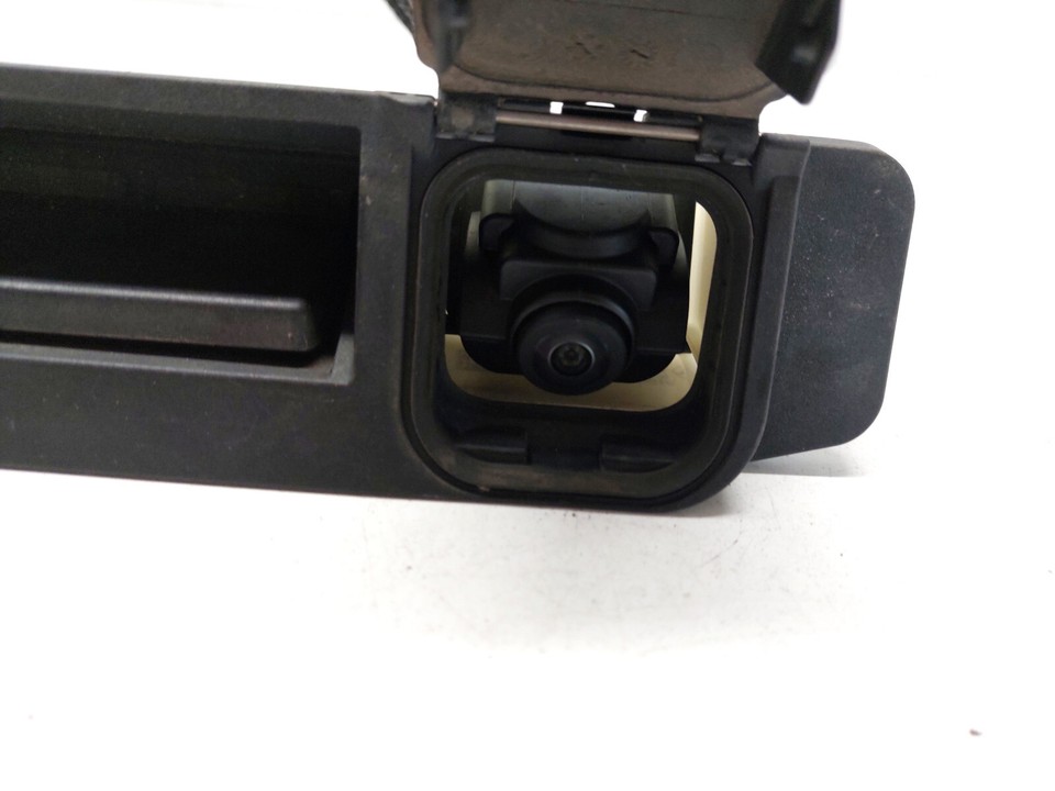 MERCEDES E CLASS W213 2017 BOOT LID RELEASE BUTTON HANDLE & CAMERA ...