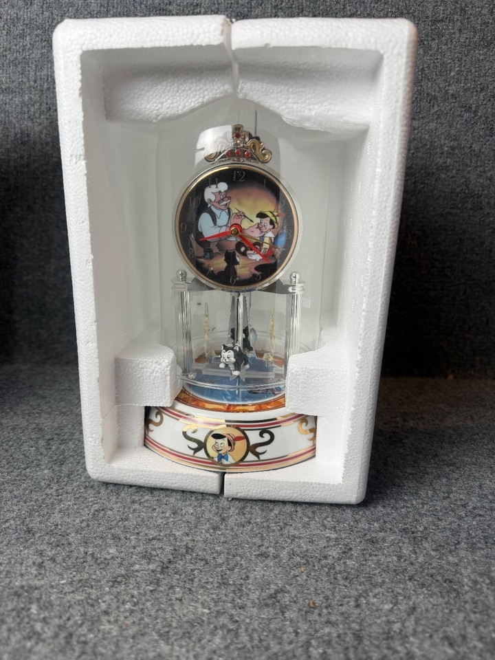 VTG Disney Pinocchio Porcelain Anniversary Clock Gepetto Figaro Wish ...