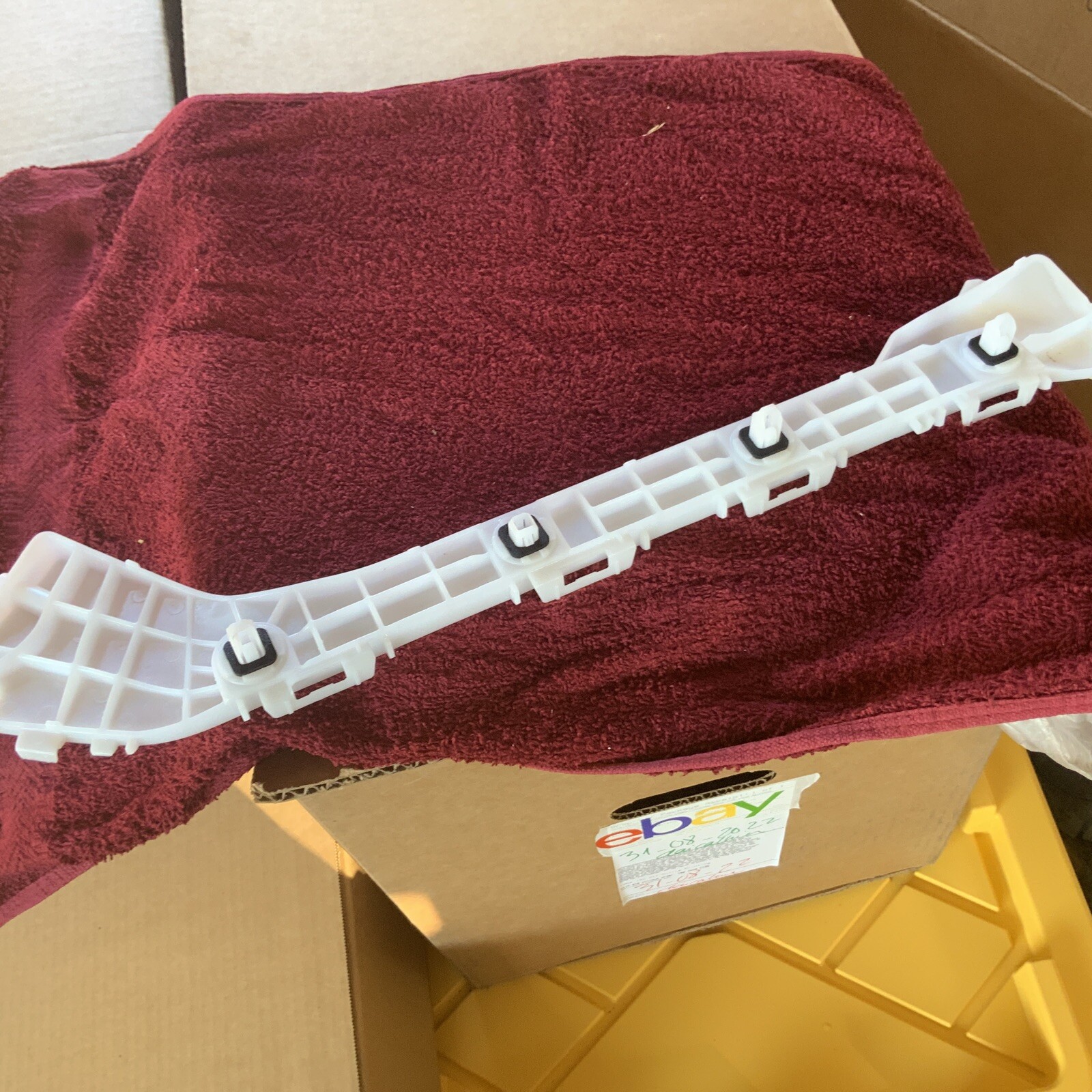 2010-2015 Toyota Prius Rear Left Side Bumper Retainer 52576-47021 LH ...