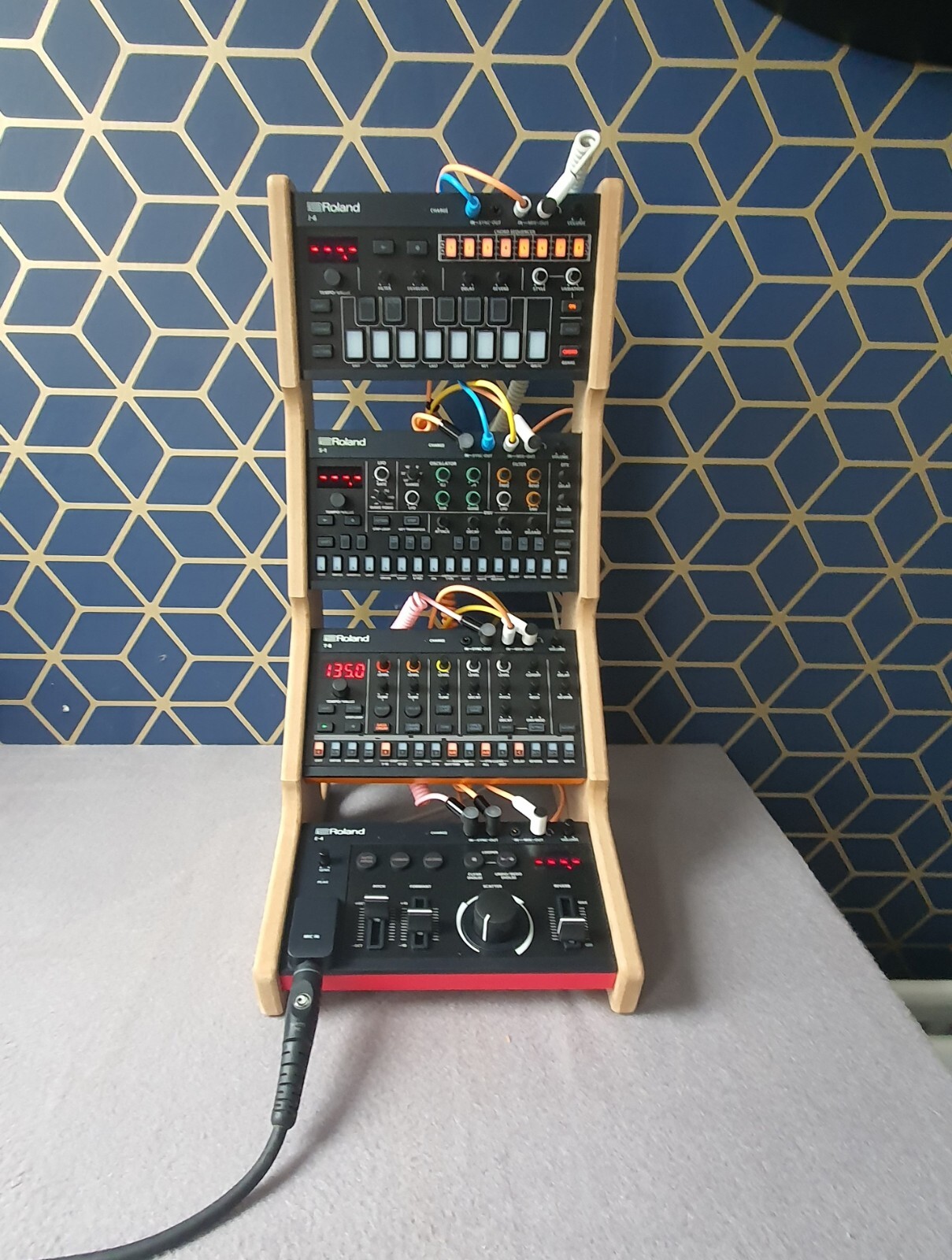 Roland Aira Compact S1 J6 T8 E4 - MDF QUAD Stand from Synths And Wood ...