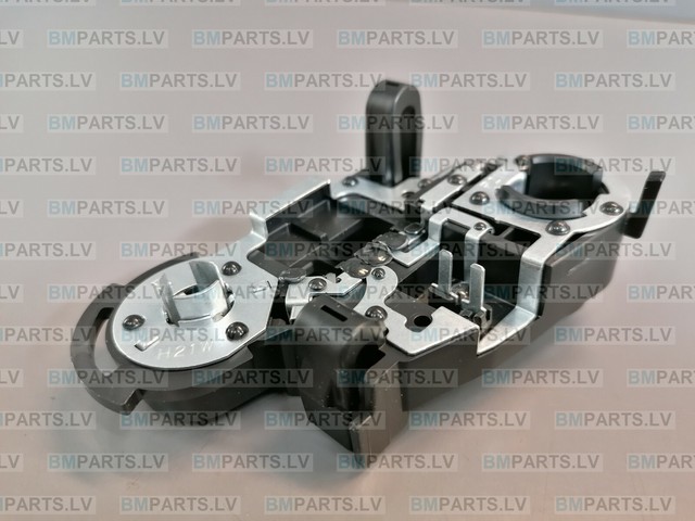 OEM BMW F30 F31 Bulb Holder Rear Light in Trunk Lid Right 7313060 ...