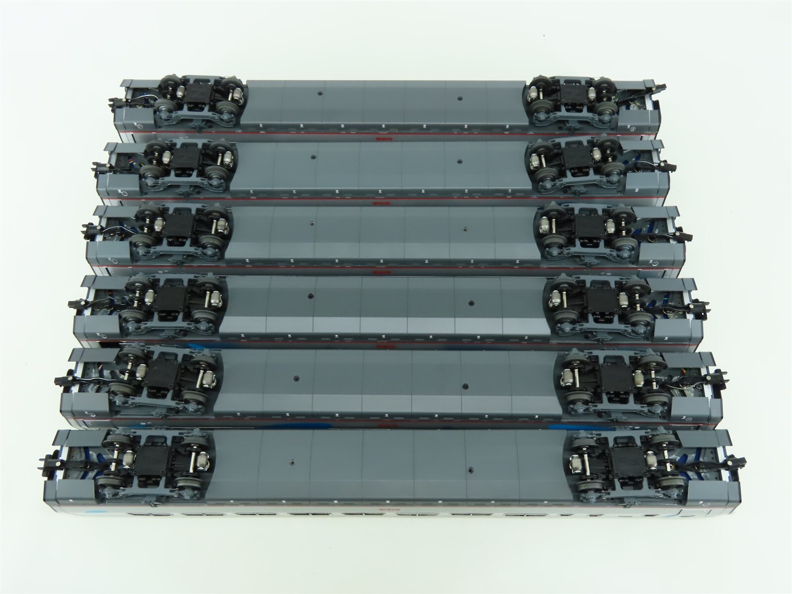 Lionel Amtrak Acela Electric Locomotive Train Set - 631714 for sale ...