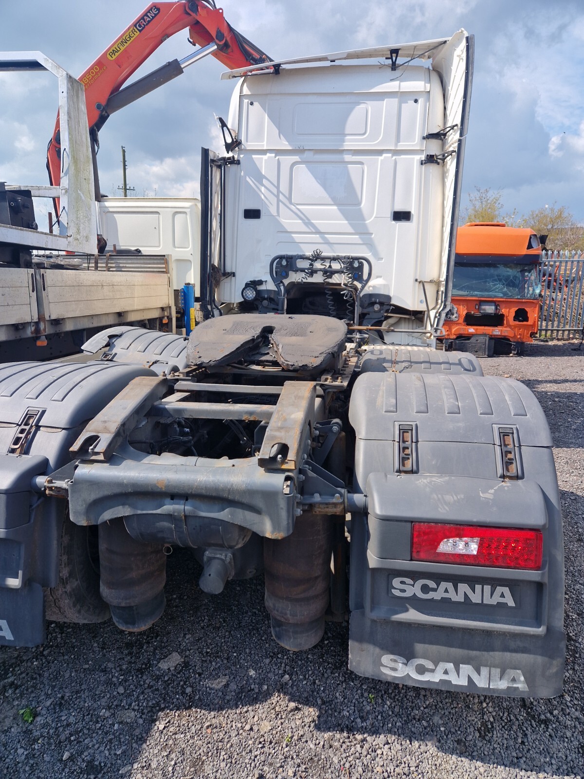 SCANIA R450 R-SRS EURO 6 2016 Breaking Engine Gearbox Panels Wheel Nut ...