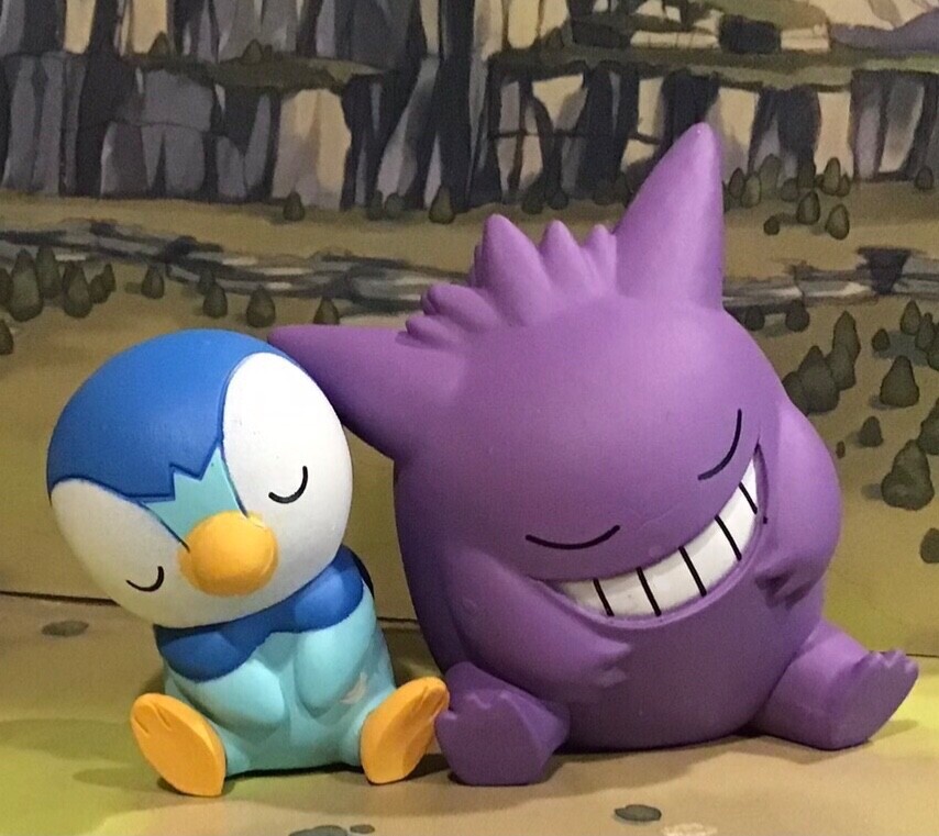 POKEMON GENGAR SLEEPING Sitting Figure Toy Takara TOMY | eBay