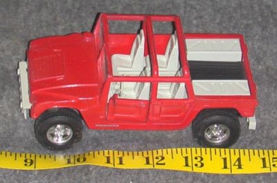 1/32 scale New Ray Red Hummer Humvee Super Friction Motor 4x4 Die Cast ...