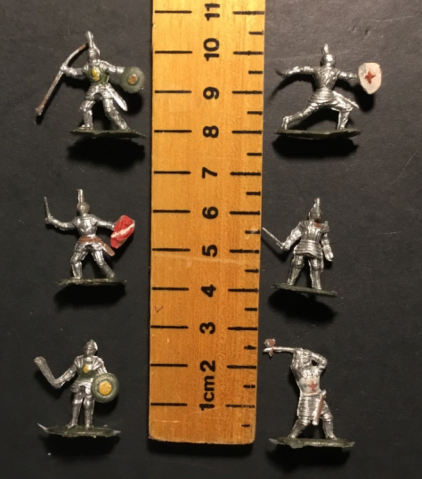 17 Vintage 1970s 1:72 HO scale 'Giant' plastic Knights from Hong Kong ...