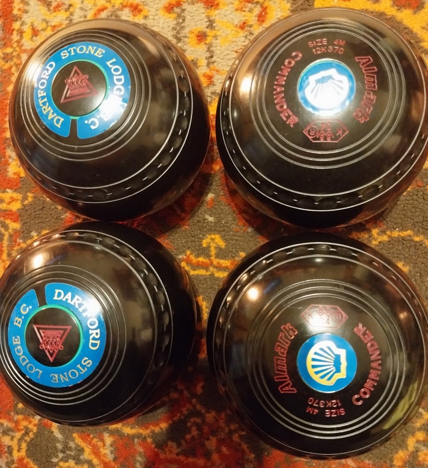 ALMARK COMMANDER LAWN BOWLS SIZE 4M SET OF 4. LOVELY CONDITION | eBay UK