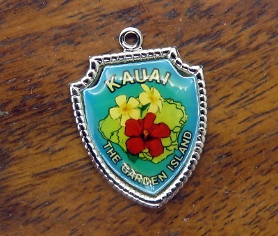 Vintage silver HAWAII STATE KAUAI THE GARDEN ISLAND TRAVEL SHIELD charm ...